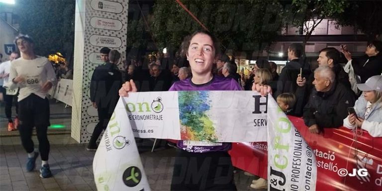 La Joven atleta Alba Cebrián, ganadora de la San Silvestre 2023 a ...
